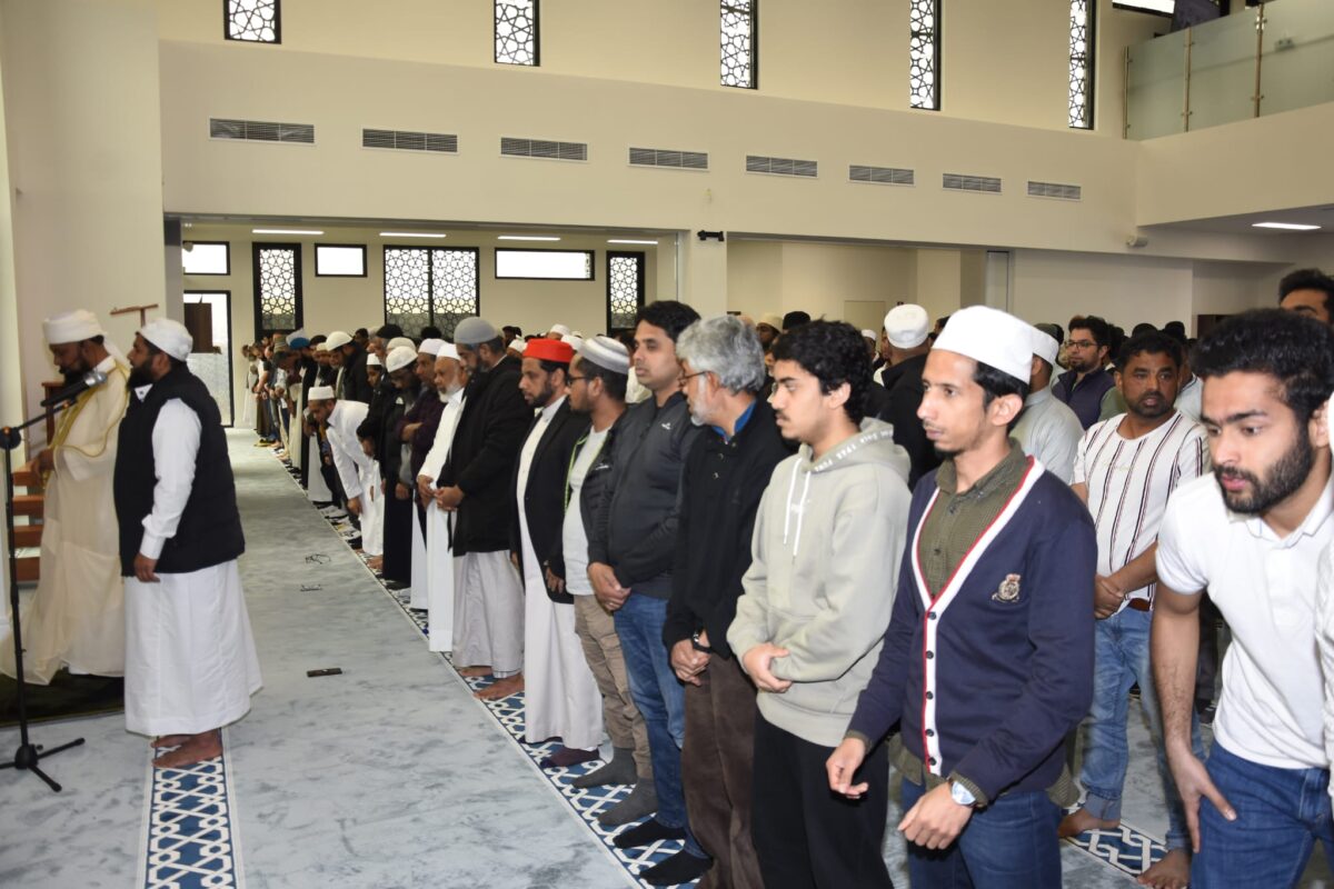 ACJU Chief conducts maiden Jumma prayers at First Sri Lankan Mosque in ...