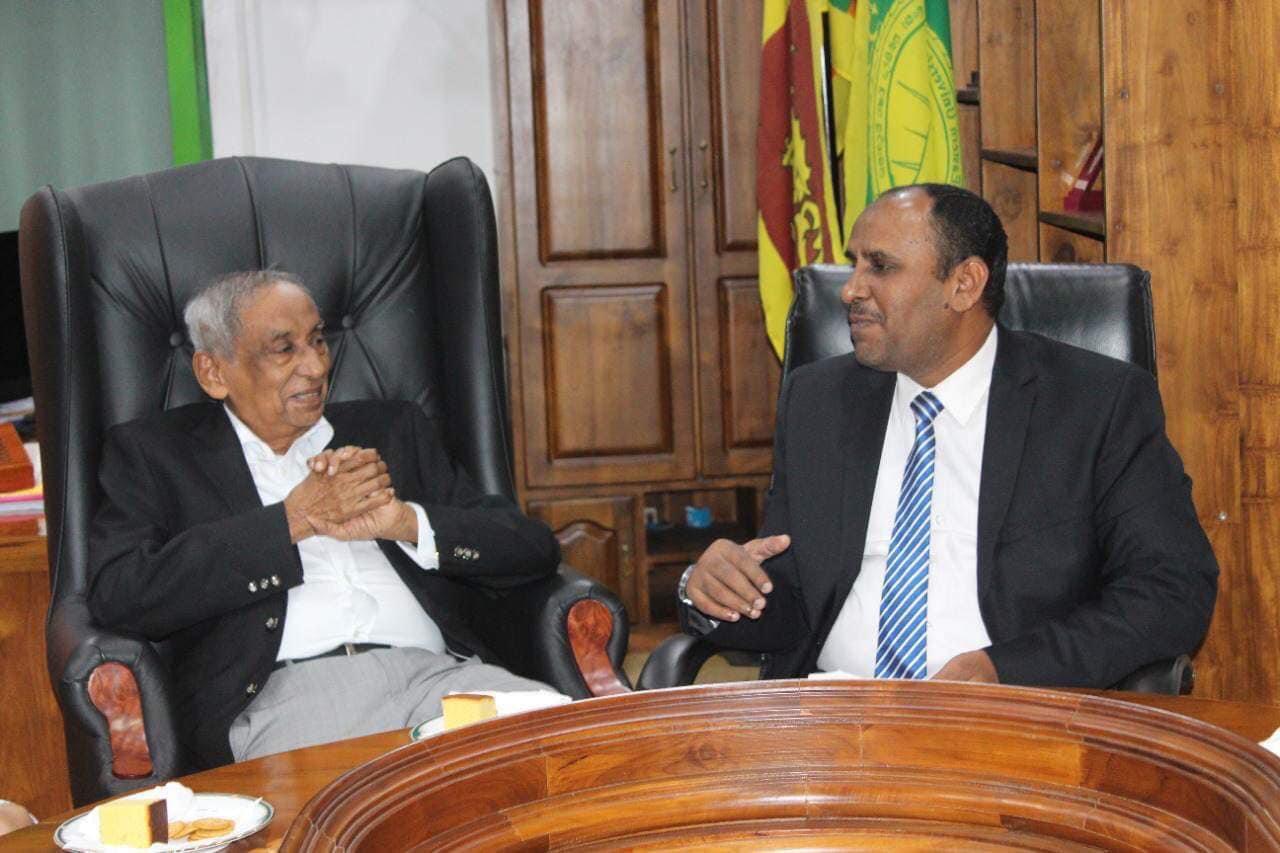 Chancellor of South Eastern University of visits the facility - Colombo ...