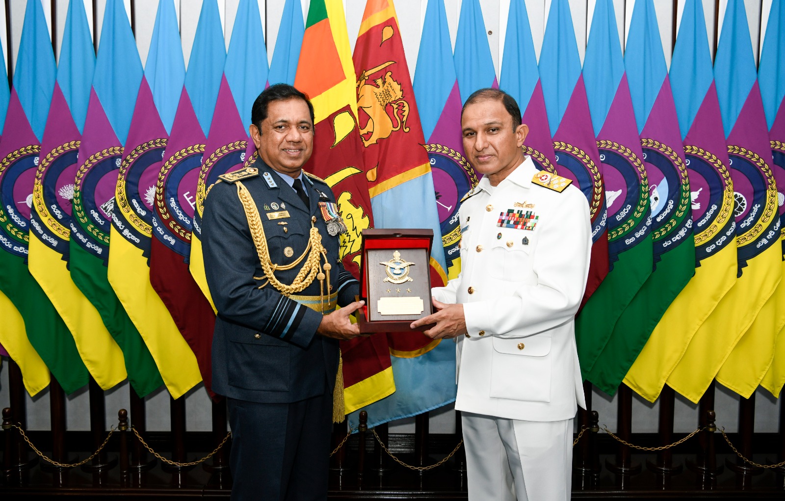 Pakistan’s Chief of Naval Staff calls on the Commander of Sri Lanka Air ...