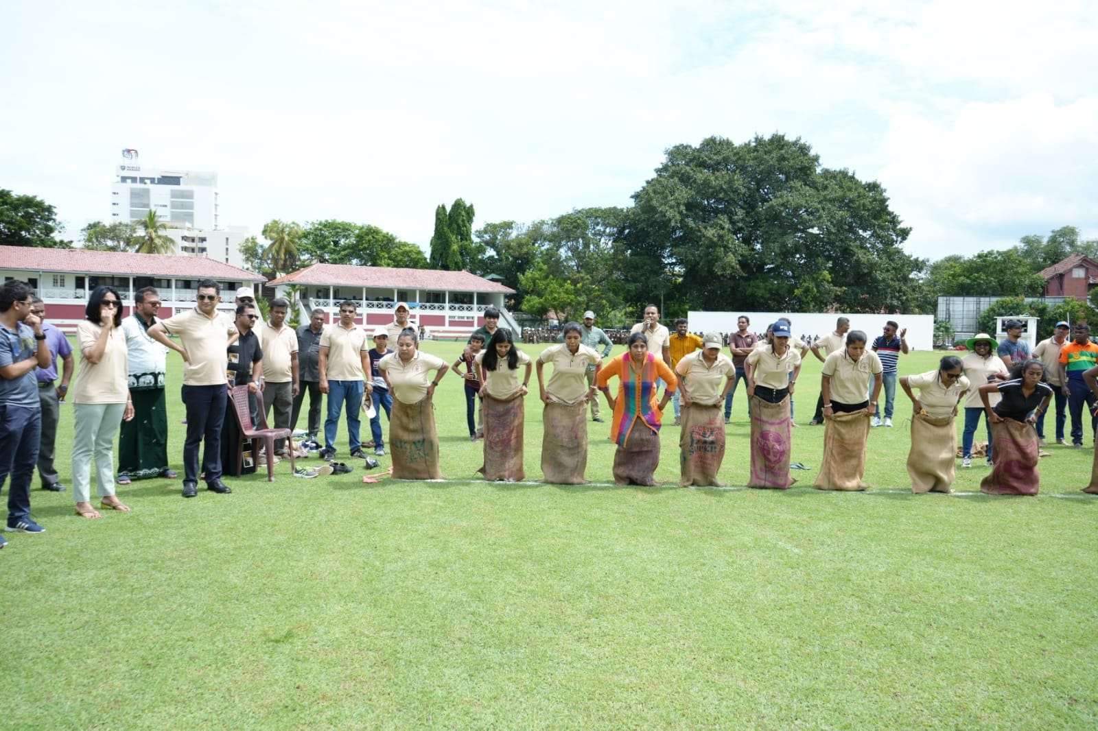 Lankan Foreign Ministry staff, families celebrate Bak Maha Ulela ...
