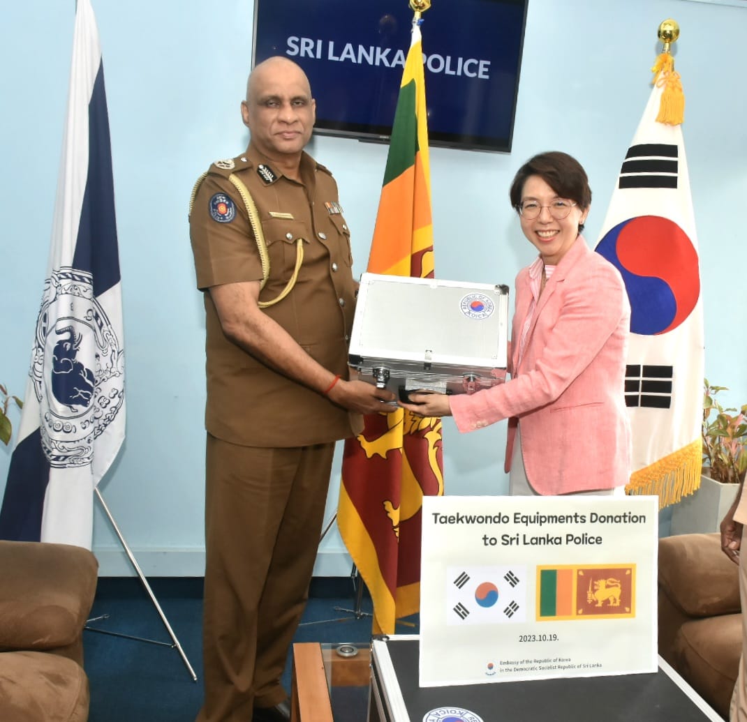Korea donated Taekwondo equipment to Sri Lanka Police - Colombo Times