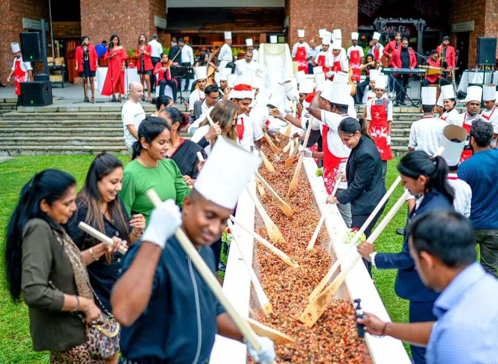 Cinnamon’s Christmas cake mixing presented in unique style - Colombo Times