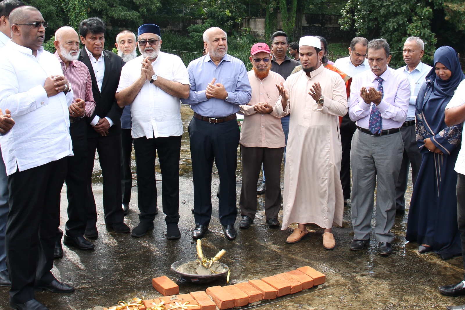 Nauzer Fowzie Distributes Rs 85 million to deserving schools through ...