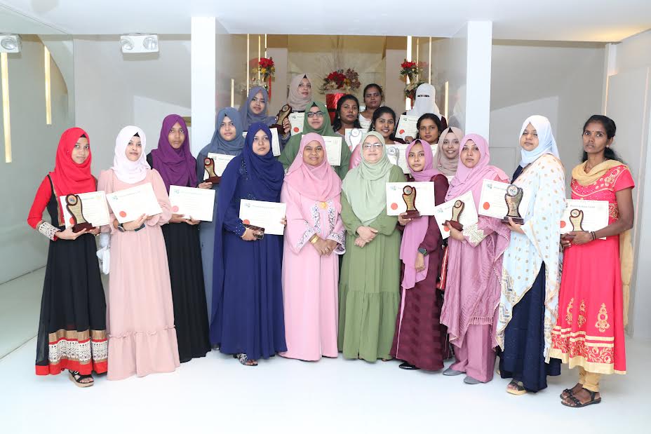 The Pearl Hobby Craft Institute holds 7th Awards Ceremony - Colombo Times