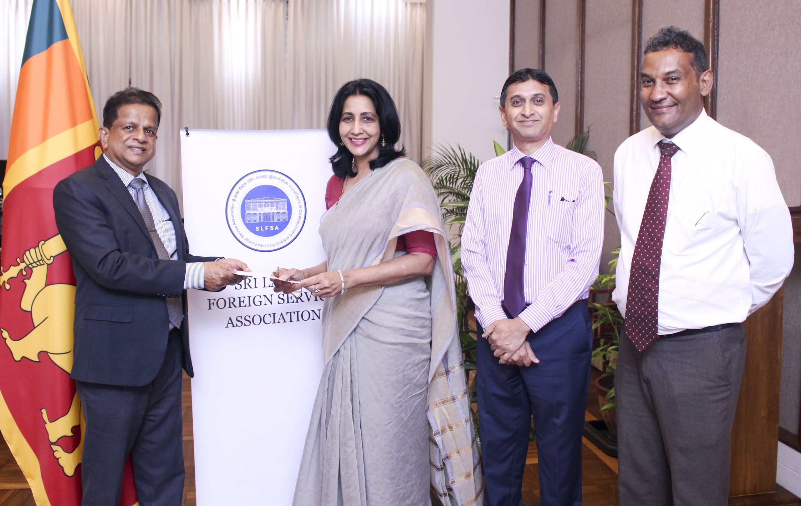 Sri Lanka Foreign Service Association contributes life saving ...