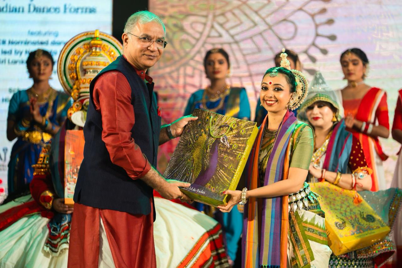 75th Republic Day of India : Sringar: Tapestry of Classical Indian ...