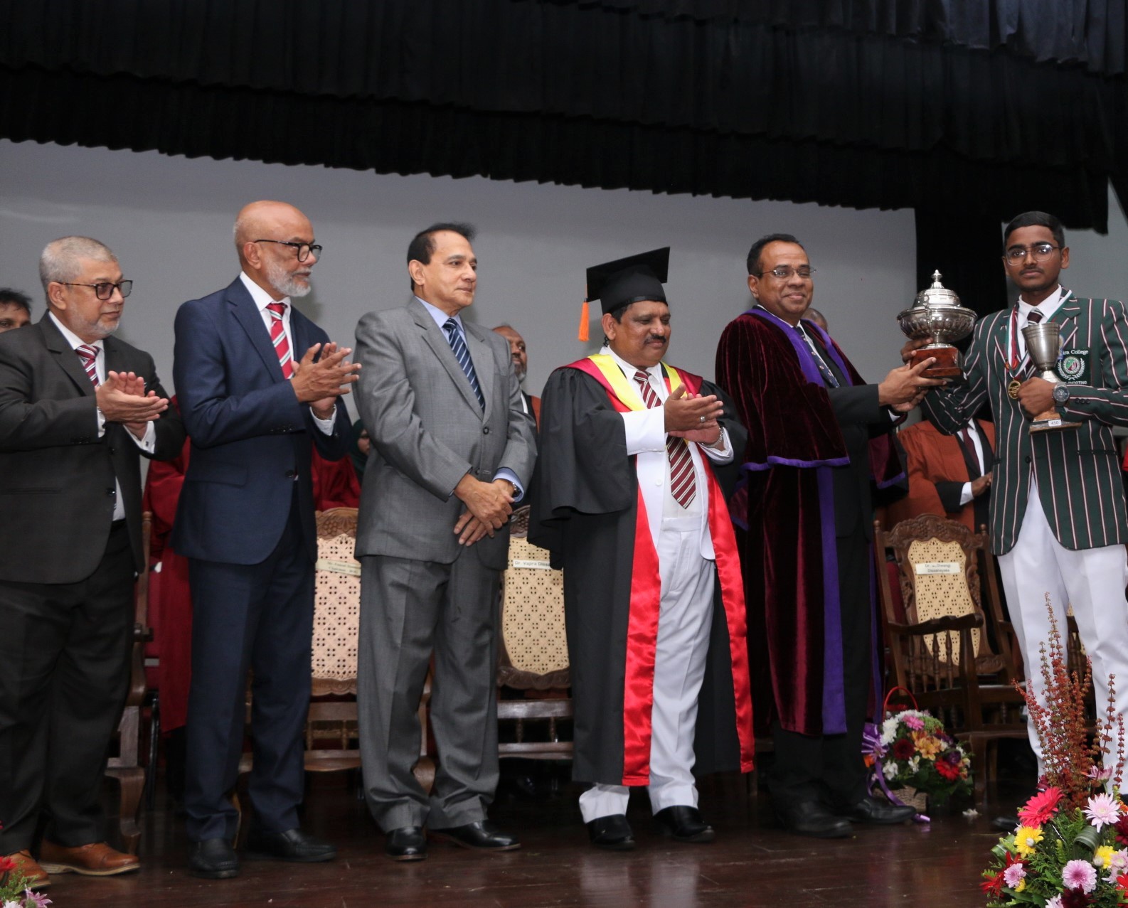 Fahad Faisal ~ The Best All Rounder Student of the Year at Colombo ...