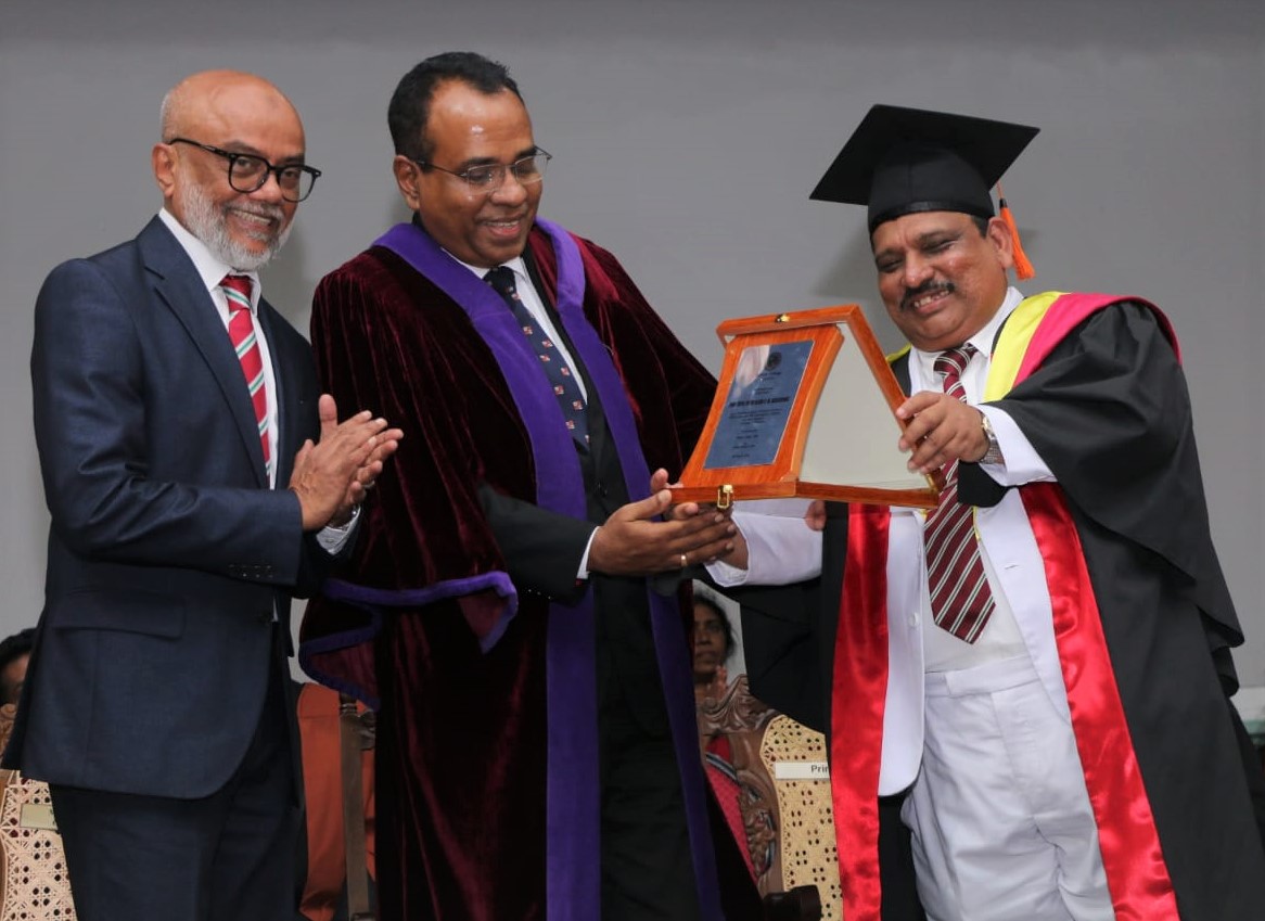 Fahad Faisal ~ The Best All Rounder Student of the Year at Colombo ...