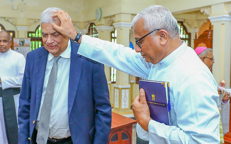 President meets Bishop of Mannar - Colombo Times